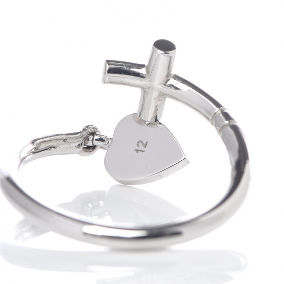 Cross and heart ring gucci store