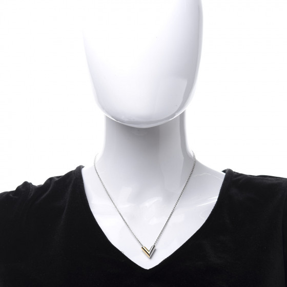 Essential v supple necklace store